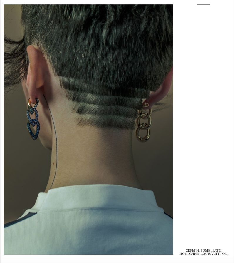 Navesili na ushi (Interview Russia)