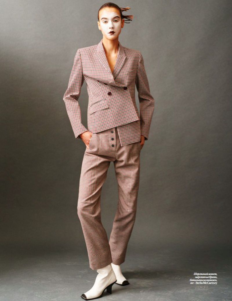 Once in the Field by Marc Hibbert (Vogue Ukraine)