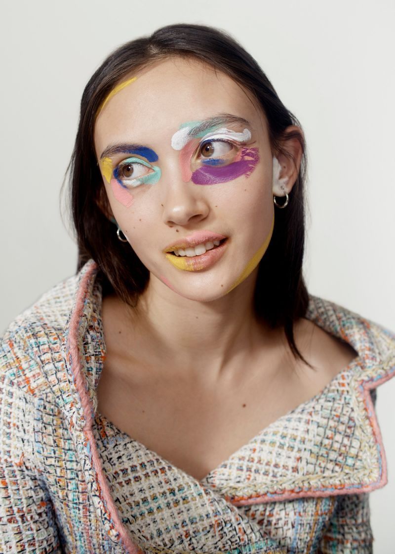 6 Modern Art Makeup Ideas (Elle U.S.)