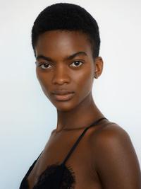 Aube Jolicoeur - Model - detail by year