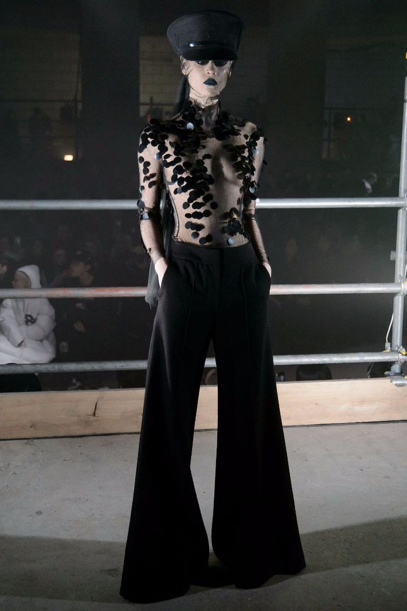 Gareth Pugh F/W 17 Show (Gareth Pugh)