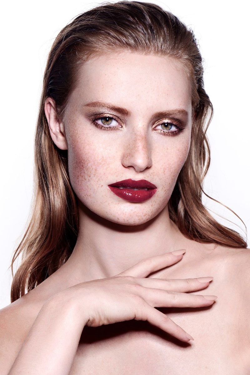 Scouse Brow or London Lip (Stella Magazine UK)