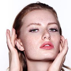 Stephanie Hall - Model Profile - Photos & latest news