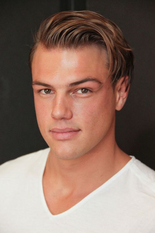 Bennett Jonas - Model Profile - Photos & latest news