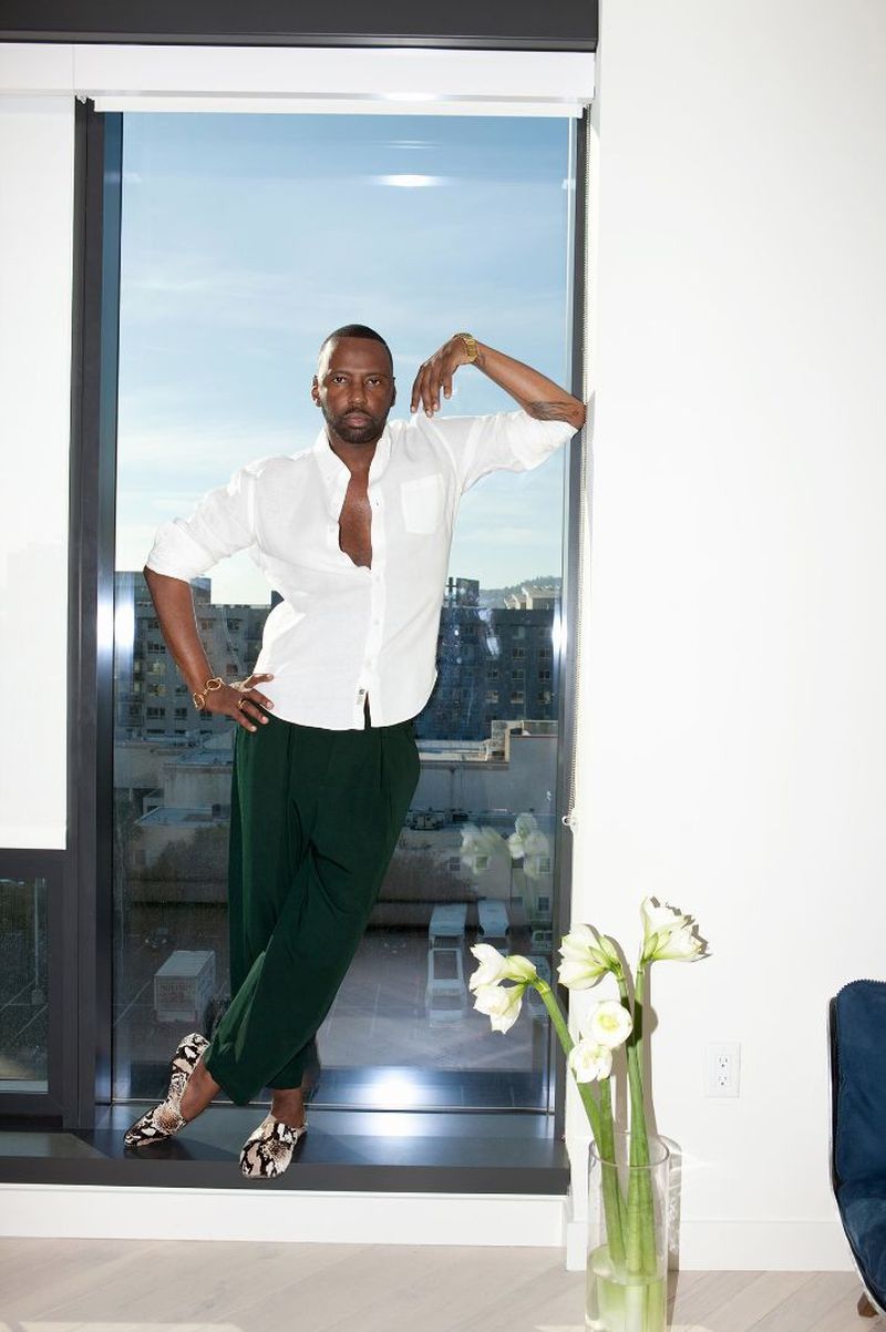 Body Language - Stephen Galloway (10 Magazine)