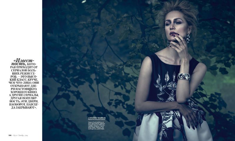 Queen Victoria / actress Victoria Isakova (InStyle Russia)