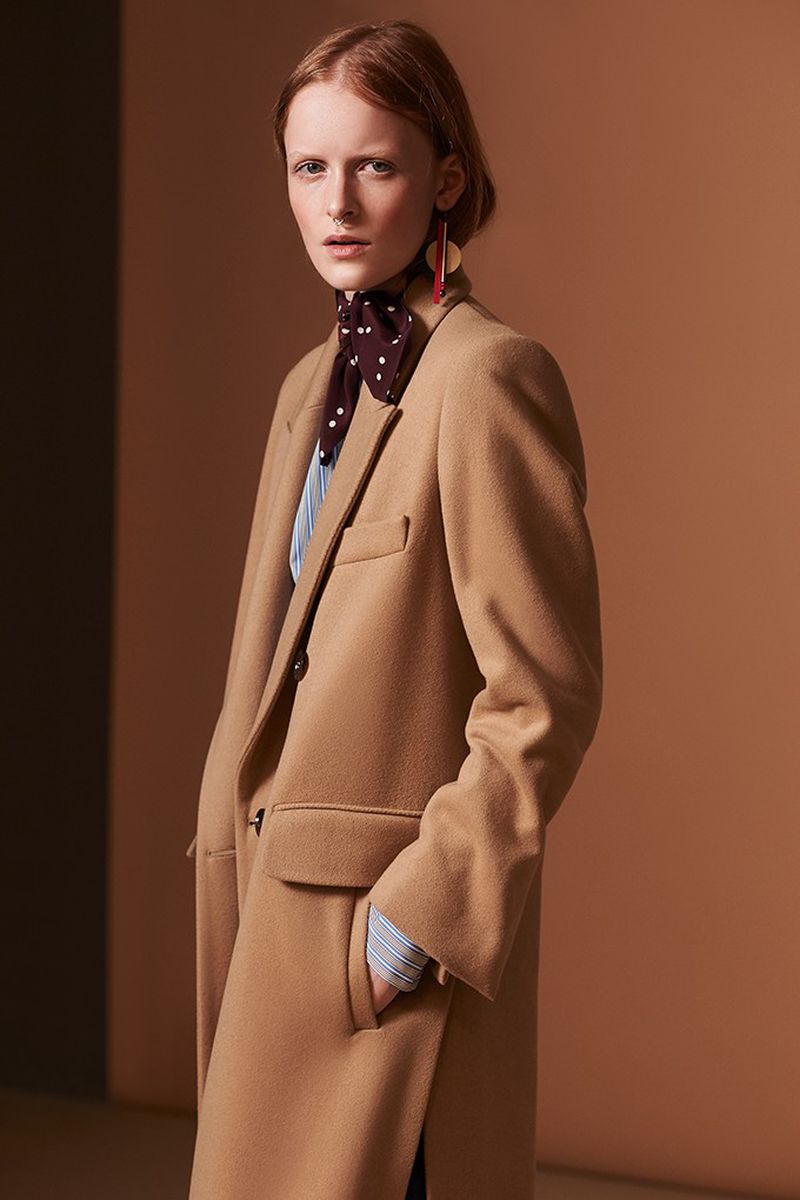 GRIFONI Fall 17/18 WOMAN with VICTORIA SCHONS (Various Lookbooks/Catalogs)