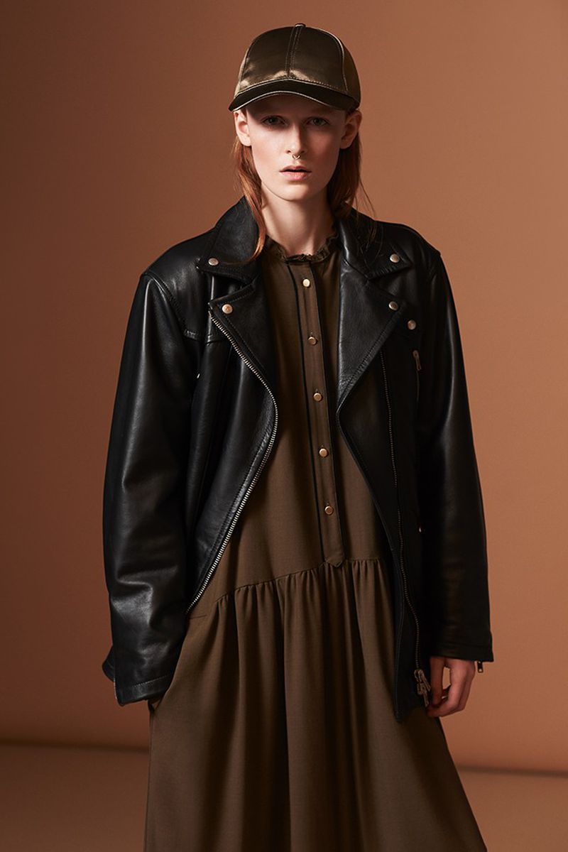 GRIFONI Fall 17/18 WOMAN with VICTORIA SCHONS (Various Lookbooks/Catalogs)