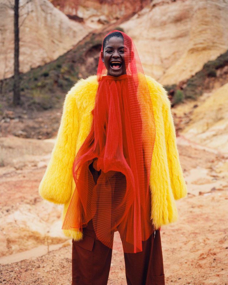 Screaming Colors (L'Officiel Italia)