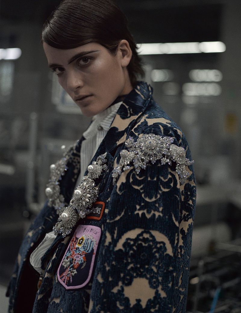 Lis (L'Officiel Turkey)