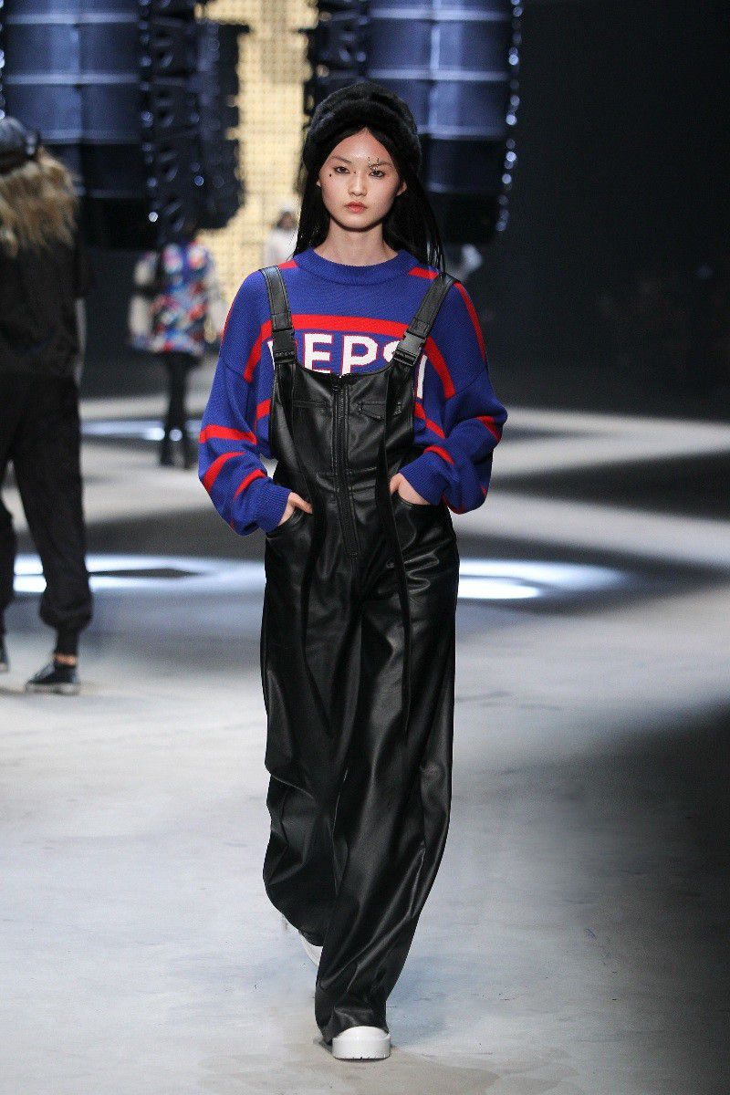 PEACEBIRD WOMEN F/W 2017 Show (Peacebird)