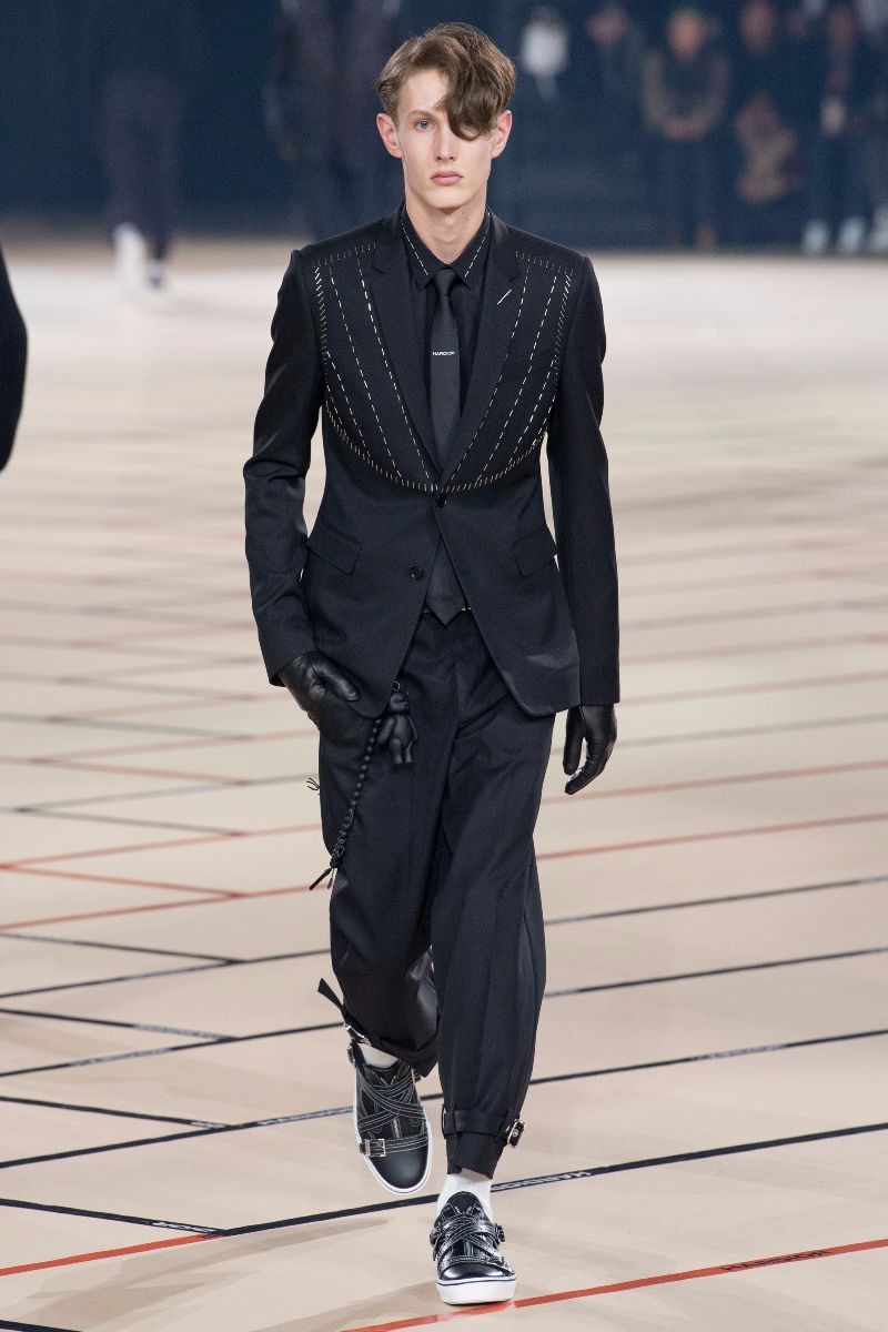 Dior Homme F/W 17 Show (Dior Men)
