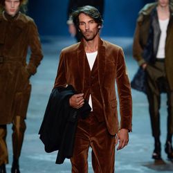 Scott Barnhill - Model Profile - Photos & latest news