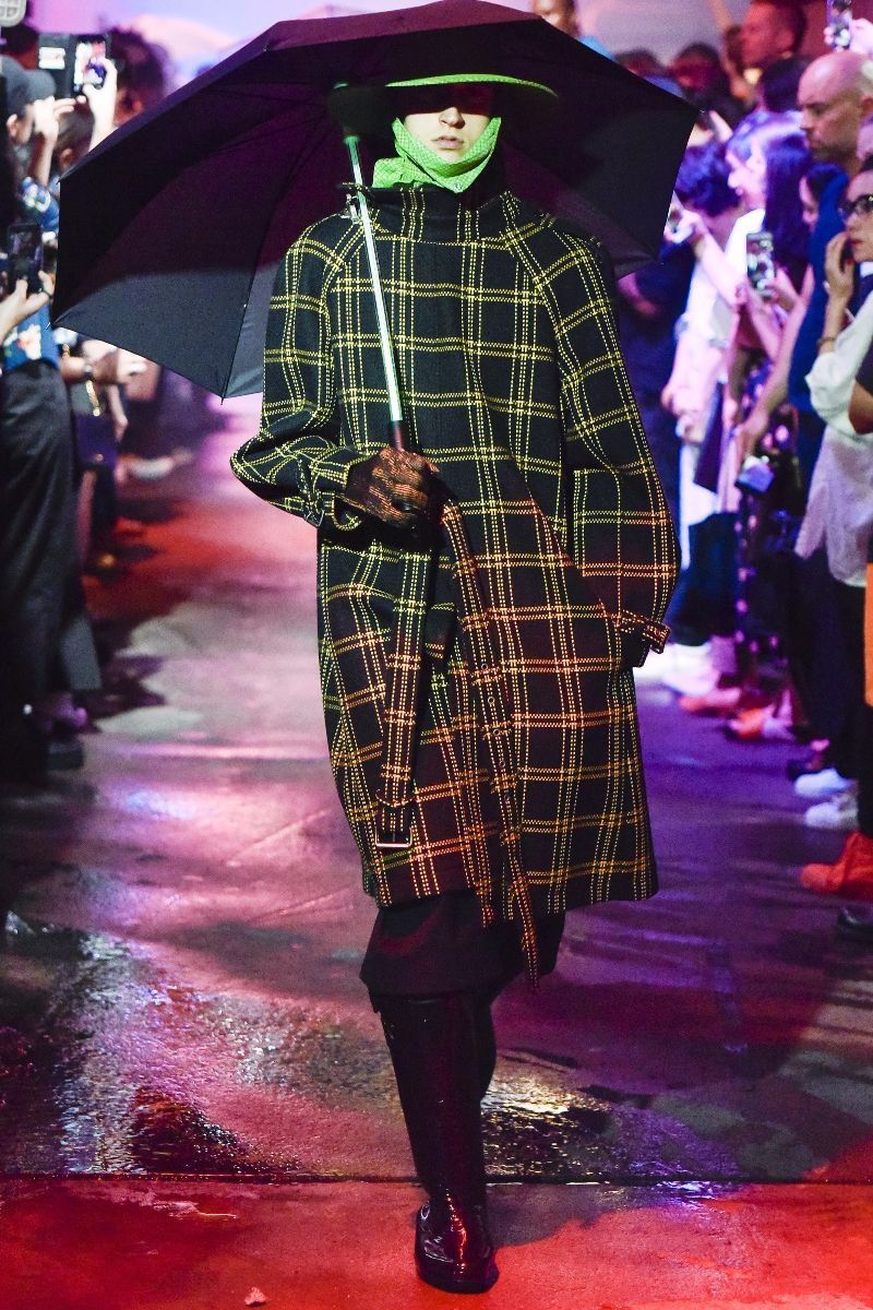 Raf Simons S/S 18 Men's Show (Raf Simons)