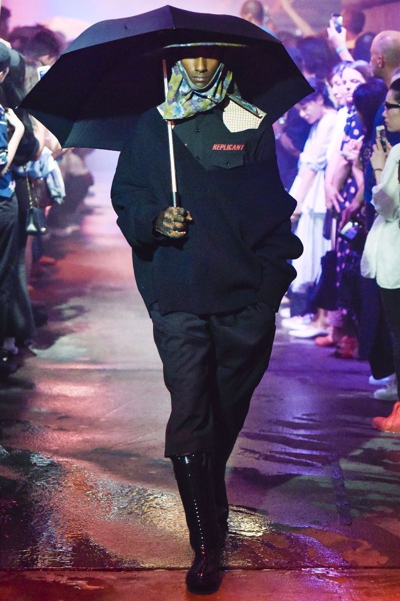 Raf Simons S/S 18 Men's Show (Raf Simons)
