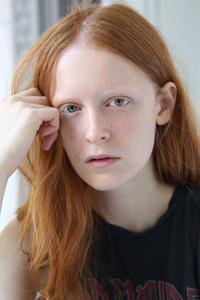 Victoria Schons - Model Profile - Photos & latest news