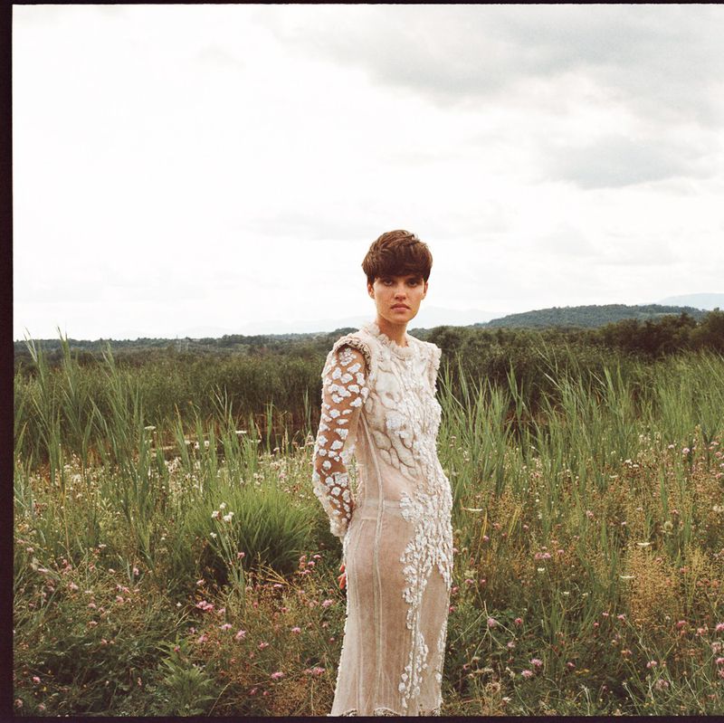 Meet Me in the Middle Somewhere (MONROWE Magazine)