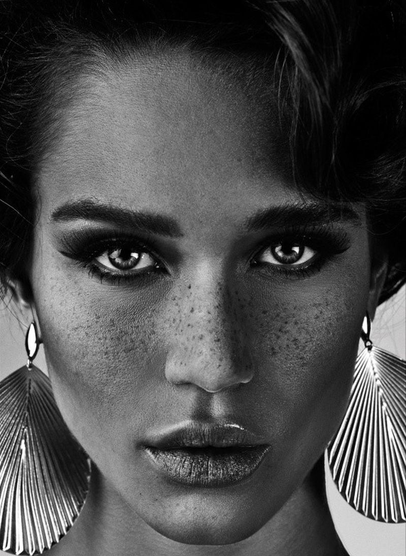 BY FABIO BARTELT (Portrait)