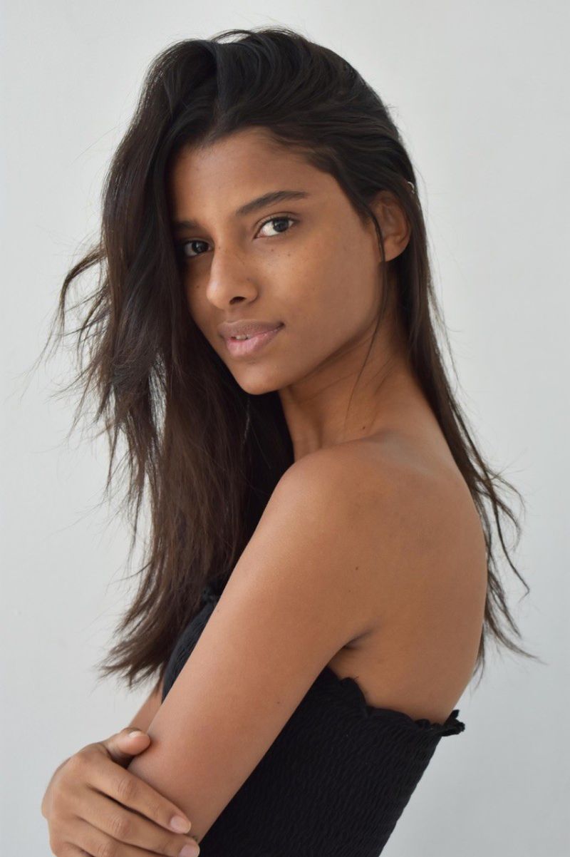 Red Models 2017 Polaroids/Portraits (Polaroids-Digitals)