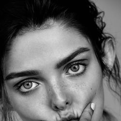 Laura O'Grady - Model Profile - Photos & latest news