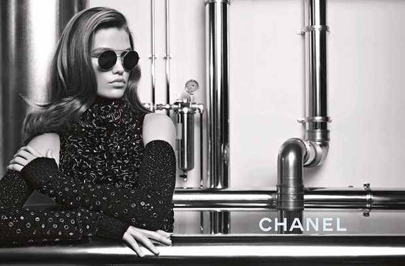 Chanel F/W 2017 Eyewear Campaign (Chanel)