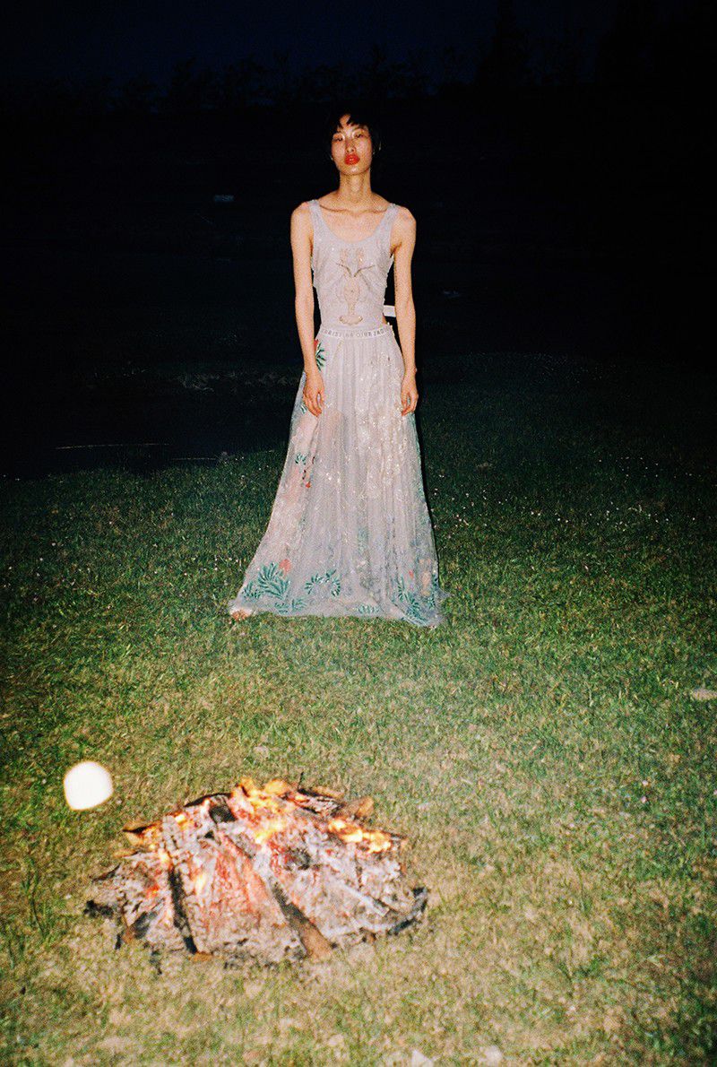 Girls by Luo Yang (Modern Weekly China)