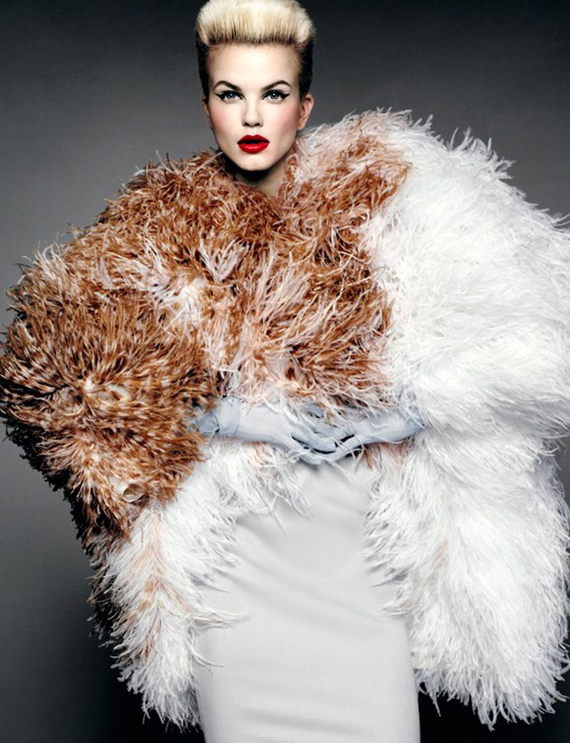 Uber-Sinnlich (Vogue Germany)