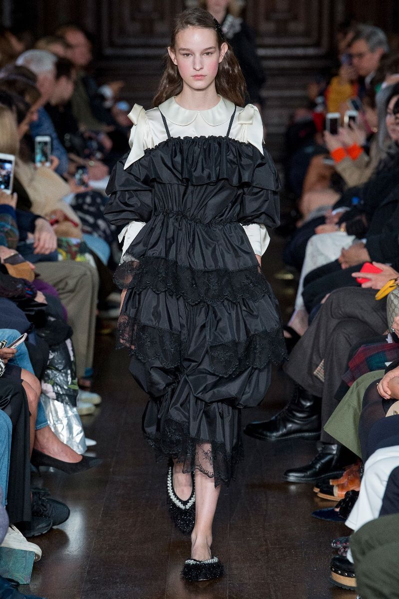 Simone Rocha S/S 18 Show (Simone Rocha)
