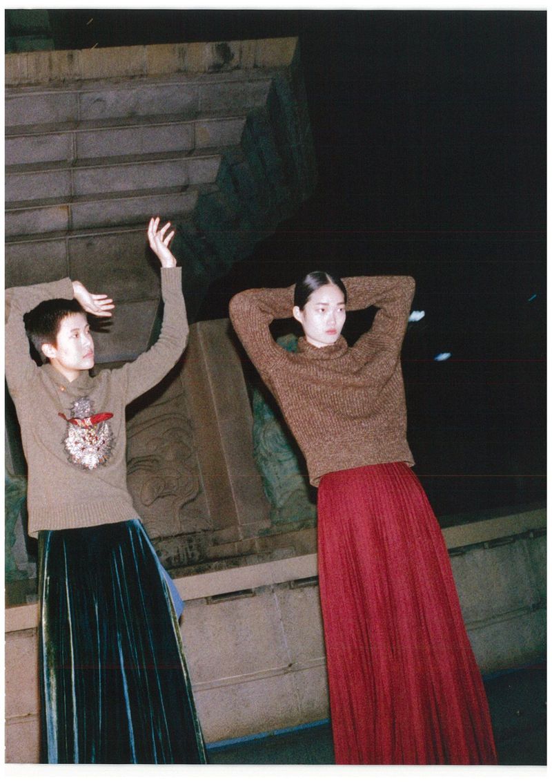 SORA, YOON YOUNG, HOYEON, HYUNJI, SOHYUN by LESS (Vogue Korea)