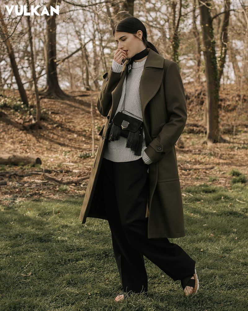 Golden Light (Vulkan Magazine)