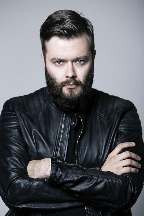 Angelo Ruggeri - Fashion Editor/Stylist Profile - Photos & latest news