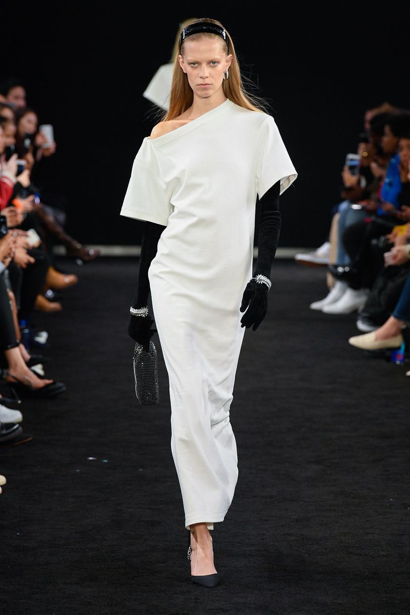 Alexander Wang COLLECTION 2. Show (Alexander Wang)