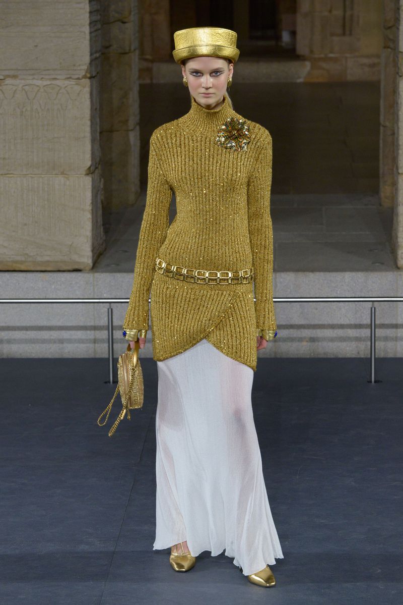 Chanel Pre-Fall 2019 Métiers d'Art Show in New York (Chanel)