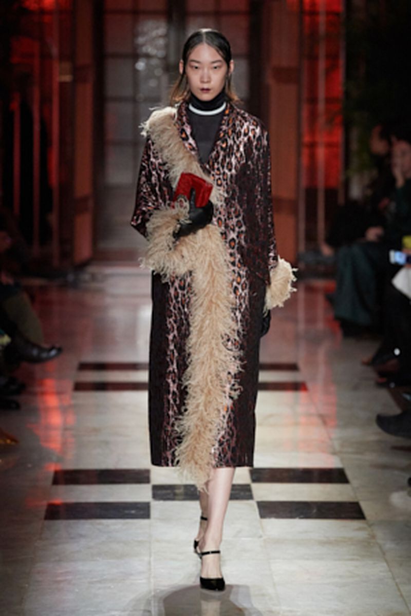 Miu Miu Cruise 2019 Show Shanghai (Miu Miu)