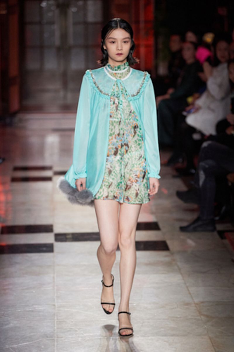 Miu Miu Cruise 2019 Show Shanghai (Miu Miu)