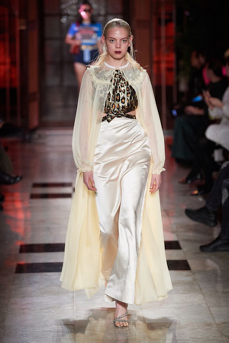 Miu Miu Cruise 2019 Show Shanghai (Miu Miu)