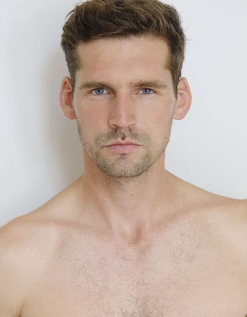 Vincent Dienst - Model - detail by client