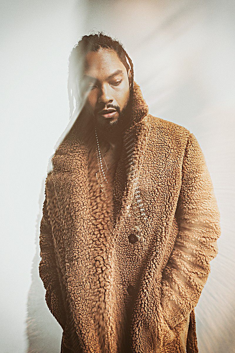 MIGUEL (Title Magazine)