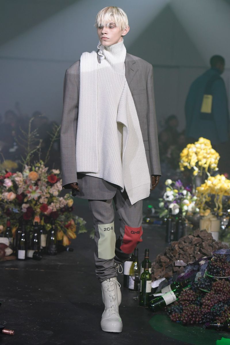 Raf Simons F/W 18 Men's Show (Raf Simons)