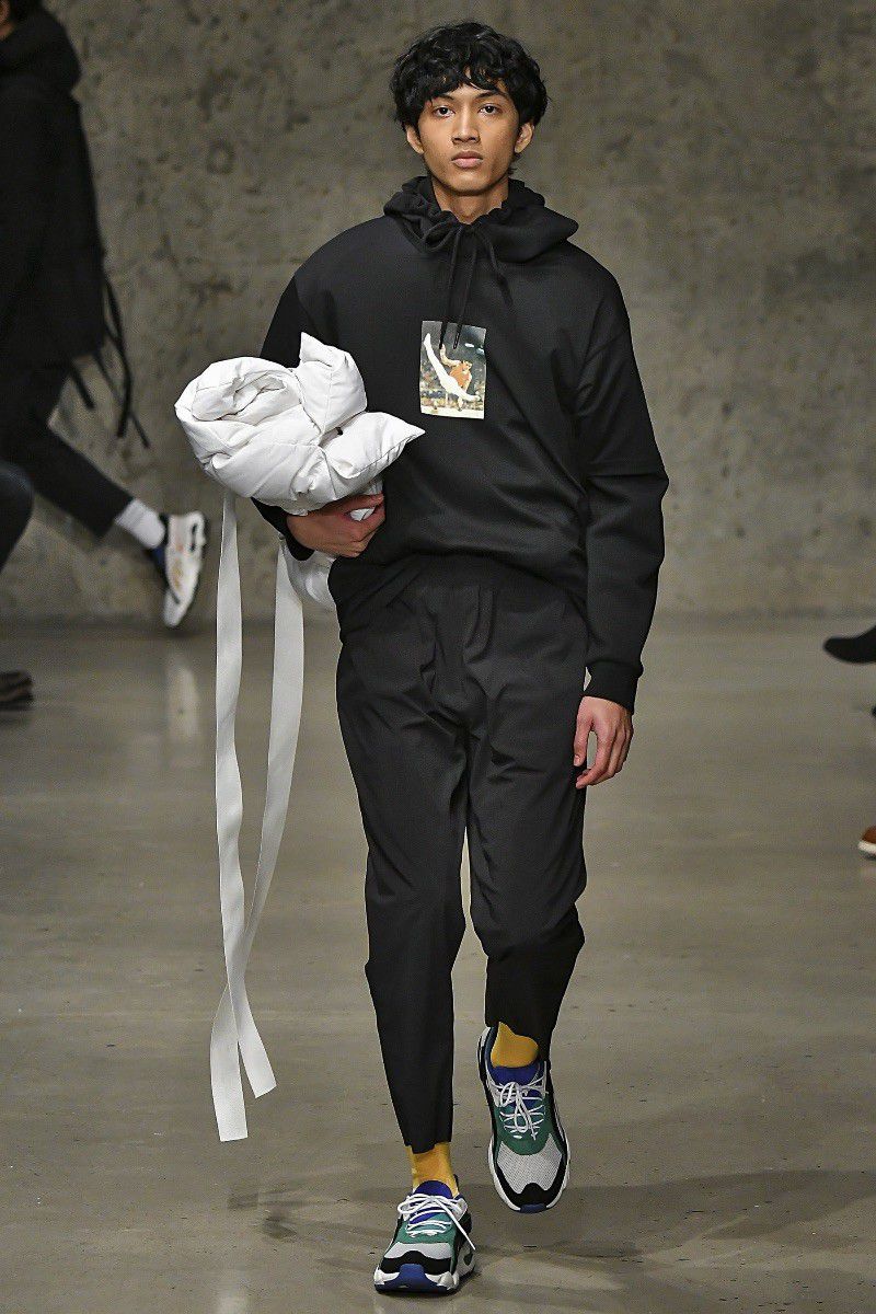 Li Ning F/W 18 Men's Show (Various Shows)