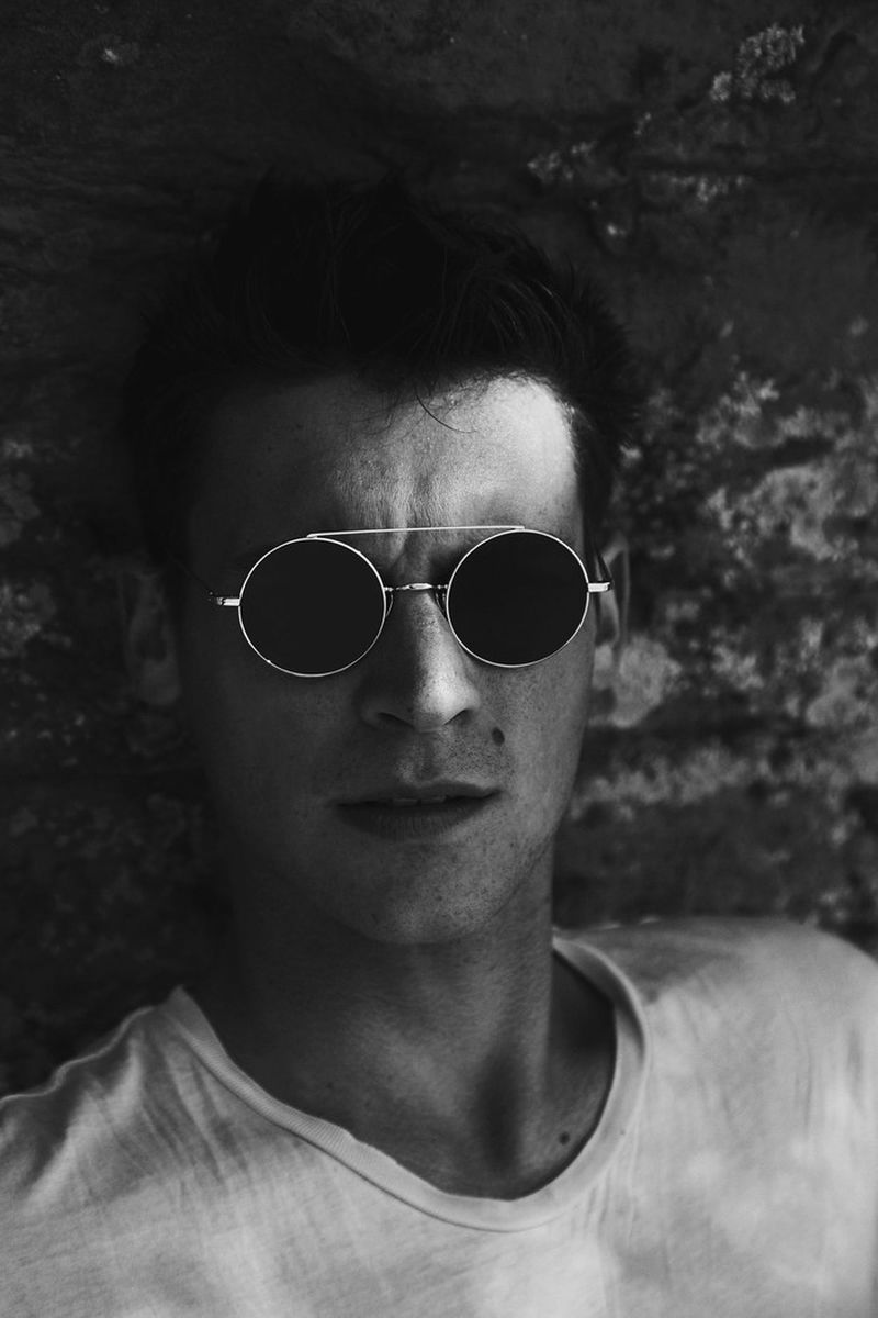 MEET MODEL-TURNED-MUSICIAN MILES GARBER (V Man online)