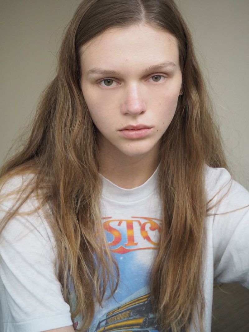 Select Model Management 2018 Polaroids/Portraits Part 1 (Polaroids ...