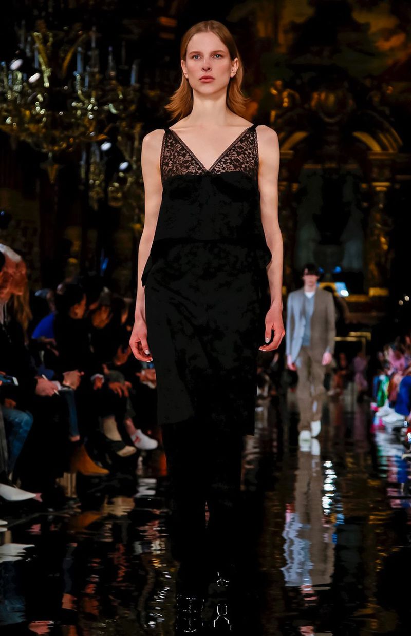 Stella McCartney F/W 18 Show (Stella McCartney)