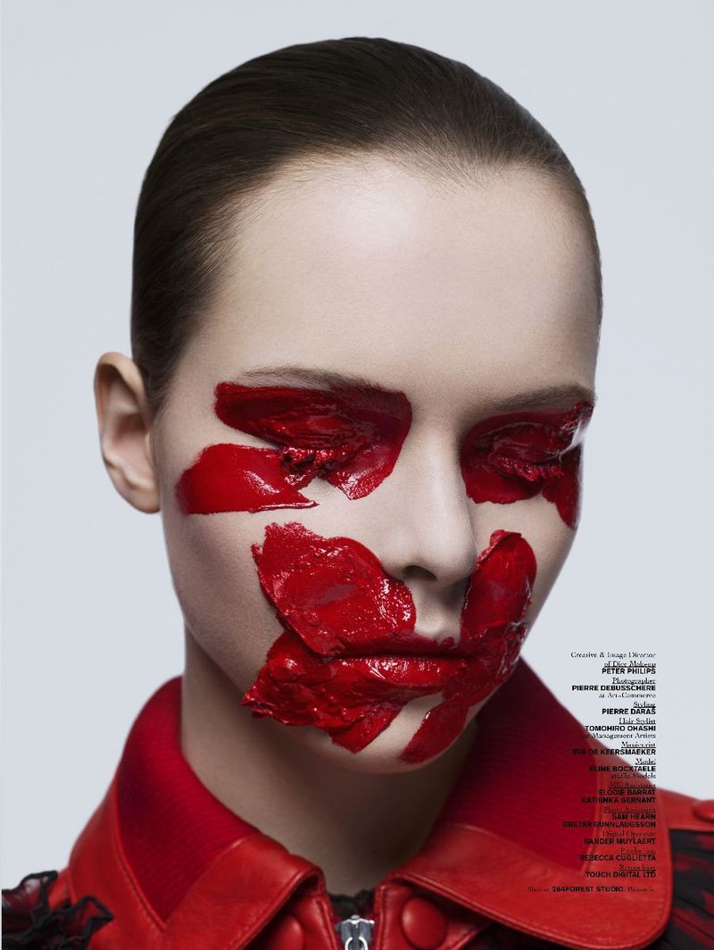 FAMILY by Pierre Debusschere x Peter Philips (Exhibition Magazine)