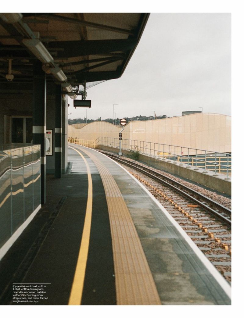 Rush Hour (Manifesto Magazine)