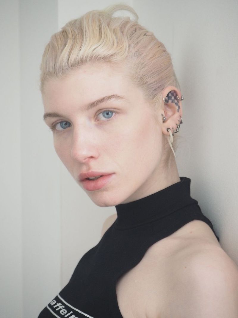 Select Model Management 2018 Polaroids/Portraits Part 2 (Polaroids ...
