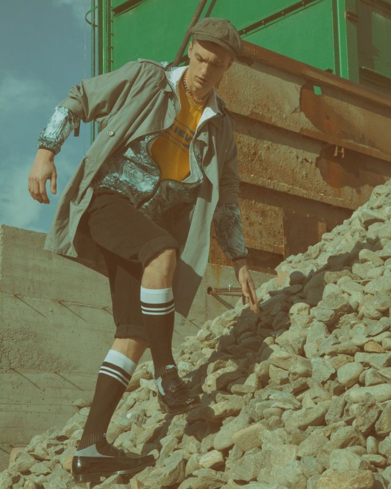 WHO LOVES THE SUN For FGUK Magazine (Various Editorials)