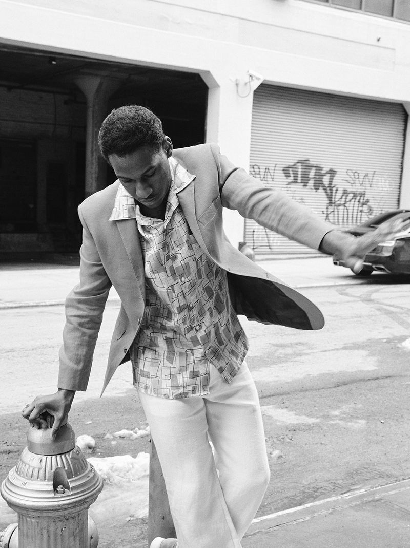 Leon Bridges (Playboy)