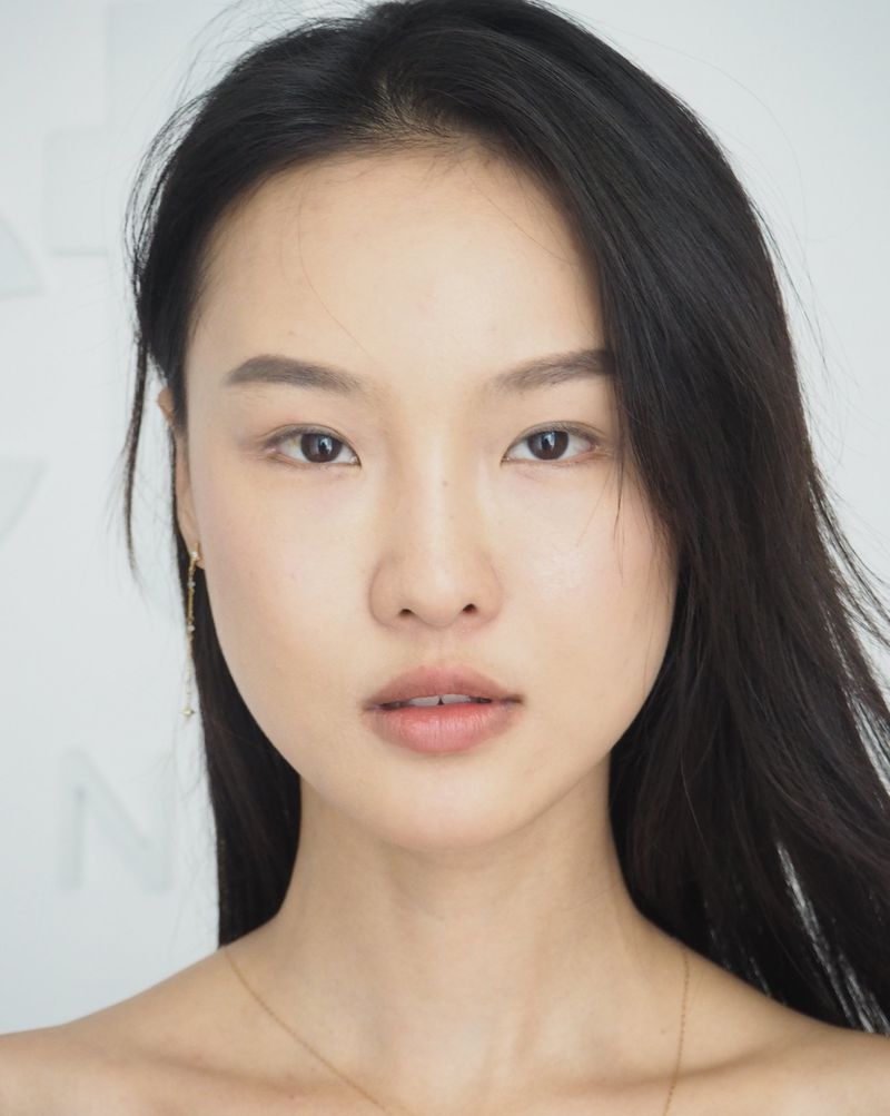 Select Model Management 2018 Polaroids/Portraits Part 2 (Polaroids ...