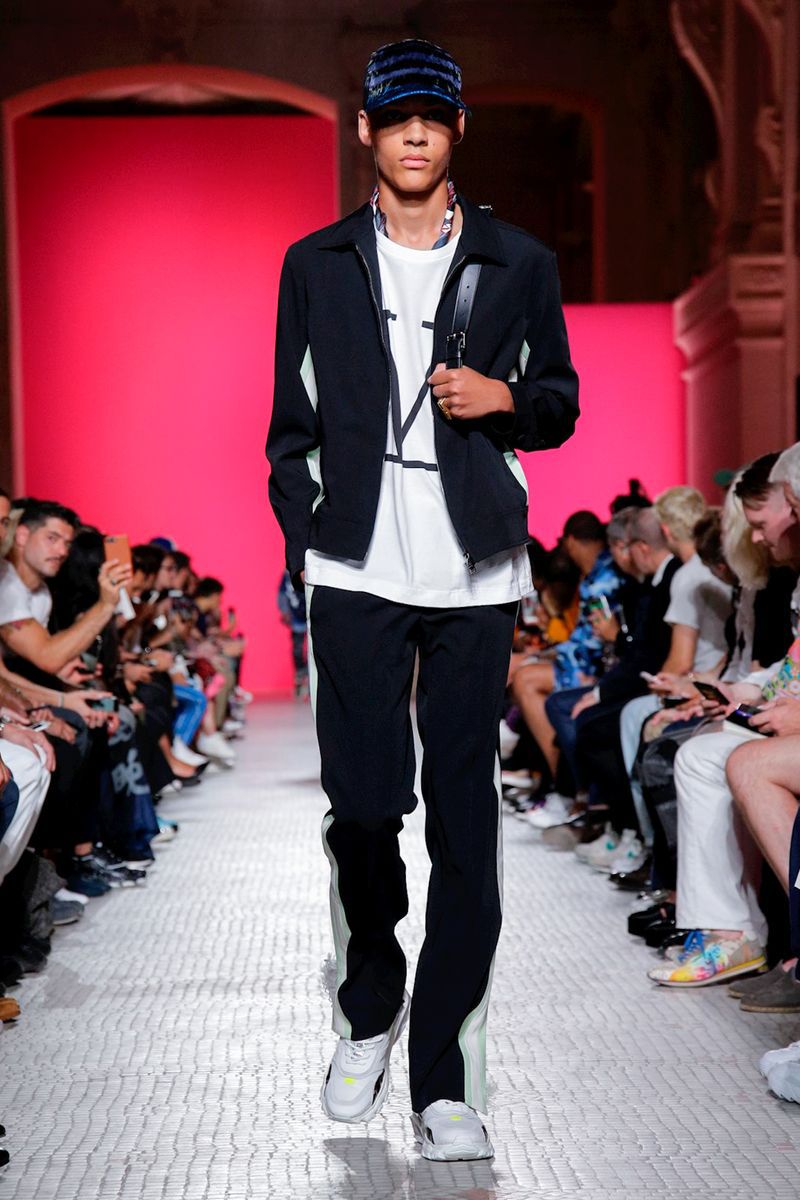 Valentino S/S 19 Men's Show (Valentino)